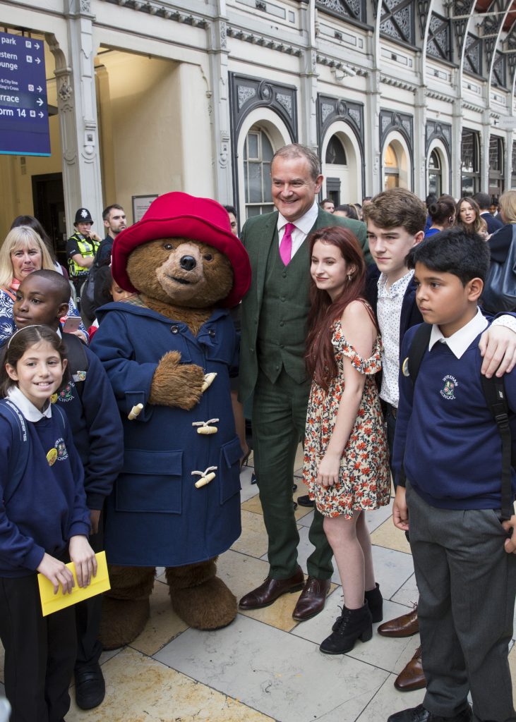 Paddington meets Prince Harry and the Duke and Duchess of Cambridge ...