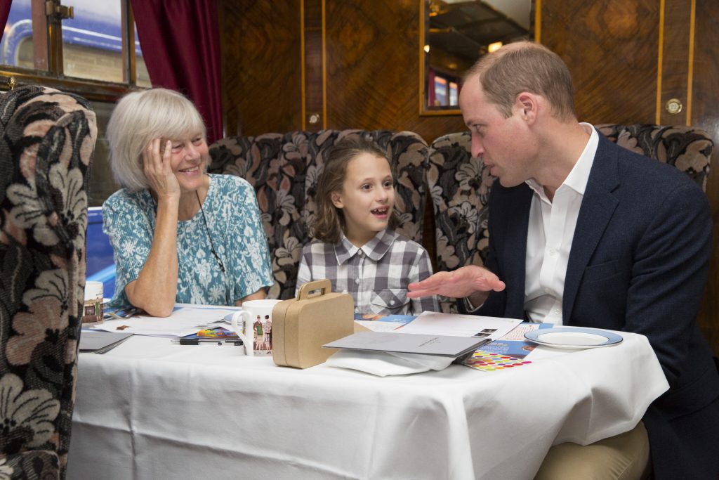 Paddington meets Prince Harry and the Duke and Duchess of Cambridge ...